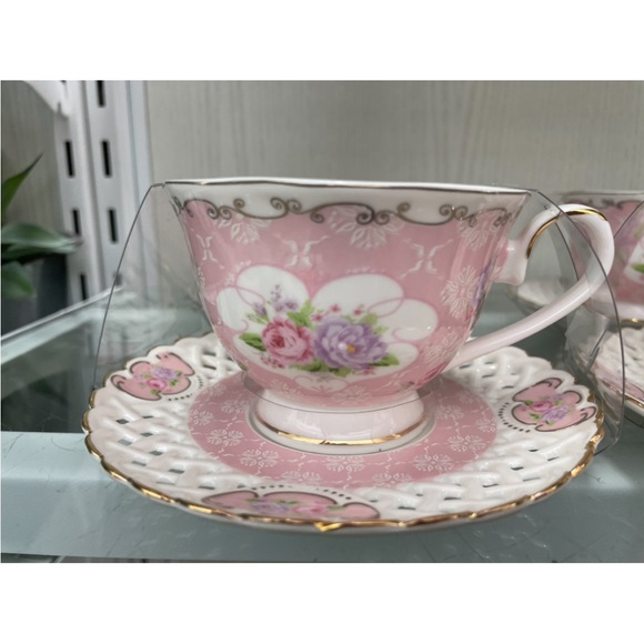 Grace Teaware | Dining | Nw Grace Teaware Shabby Chic Style Pink Roses ...